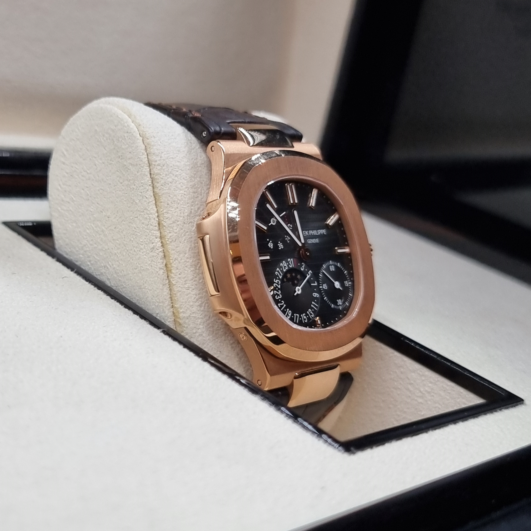 NAUTILUS 5712R-001 40mm MOON PHASE - Swisphy